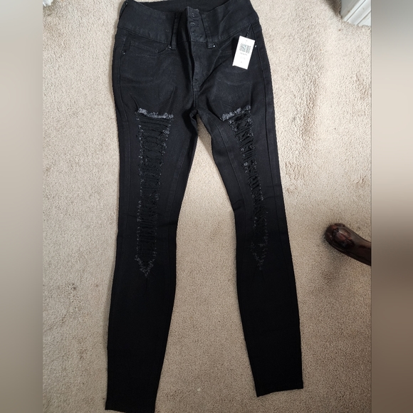 Hot Topic | Jeans | Nwt Ripped Black Jeans | Poshmark